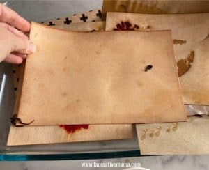 How to dye paper with tea - La creative mama