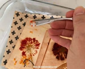 How to dye paper with food coloring - La creative mama