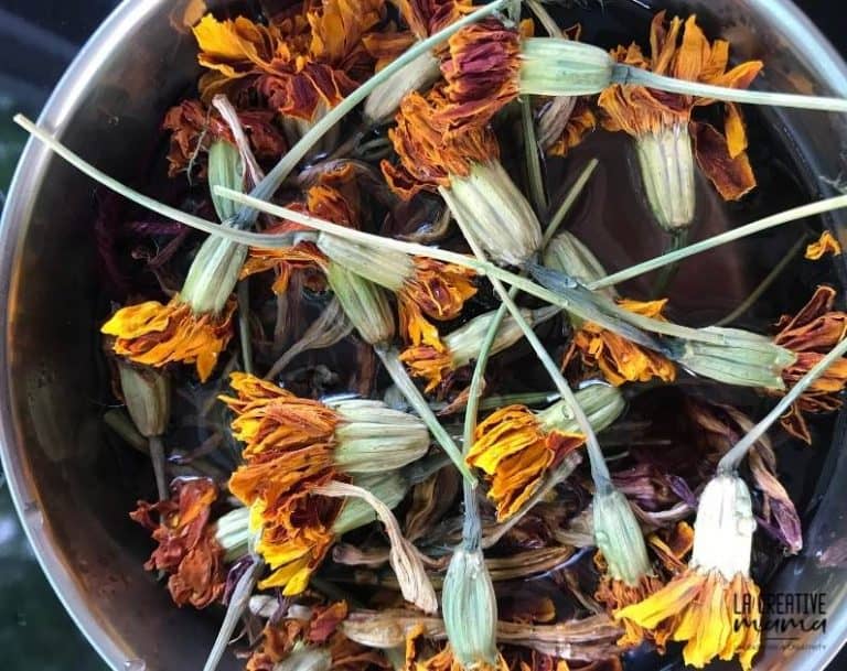 How to dye wool yarn with natural dyes - La creative mama